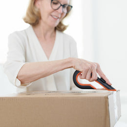 Manual Box Cutter | Slice