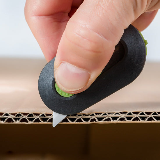 Auto-Retractable Mini Cutter | Slice